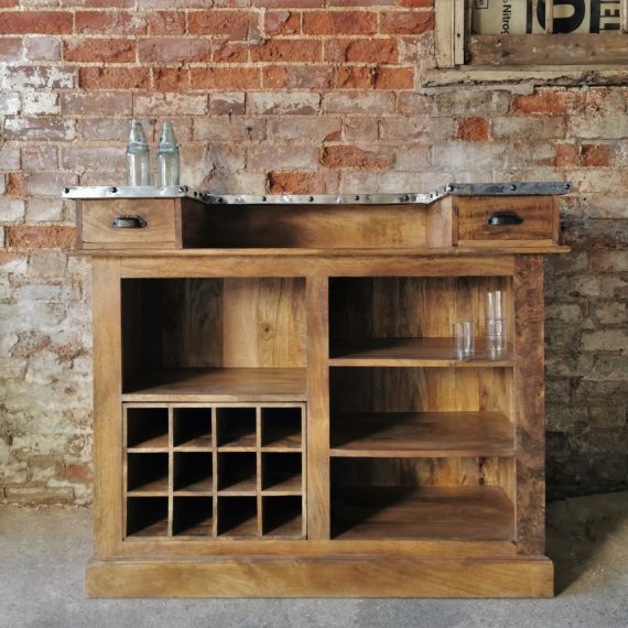 IN STOCK: Large T- Rex Skull - Cambrewood