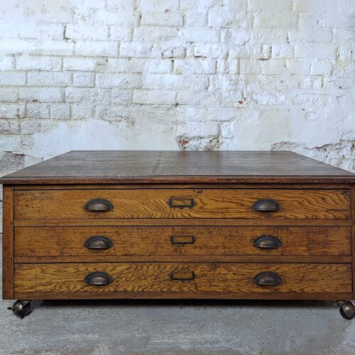 IN STOCK: Retro TV Coffee Table - Cambrewood